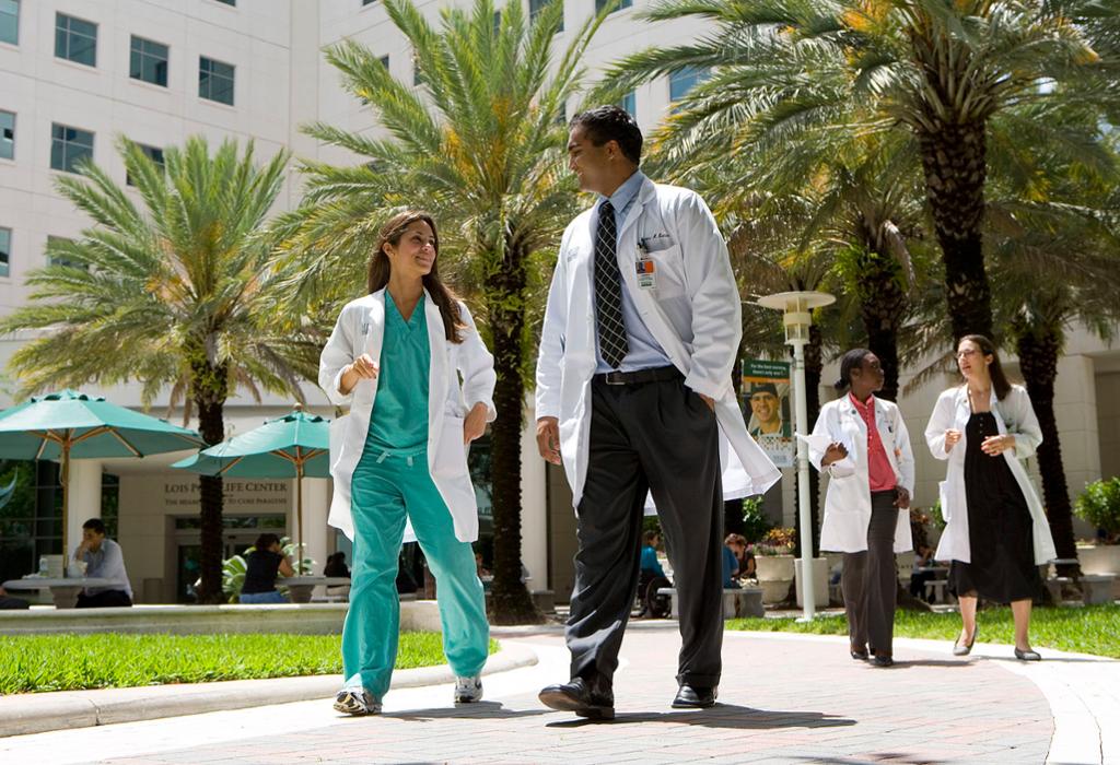 MD/MBA Dual Degree | Miami Herbert Business School | University of Miami