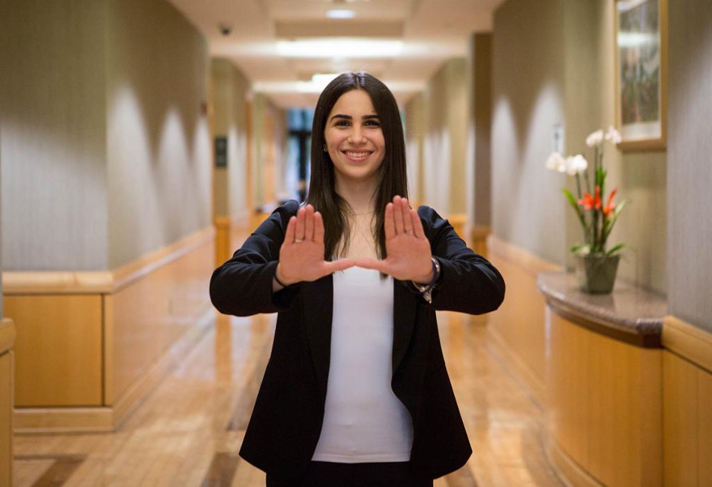 Double ’Cane Scholars Program | Miami Herbert Business School ...